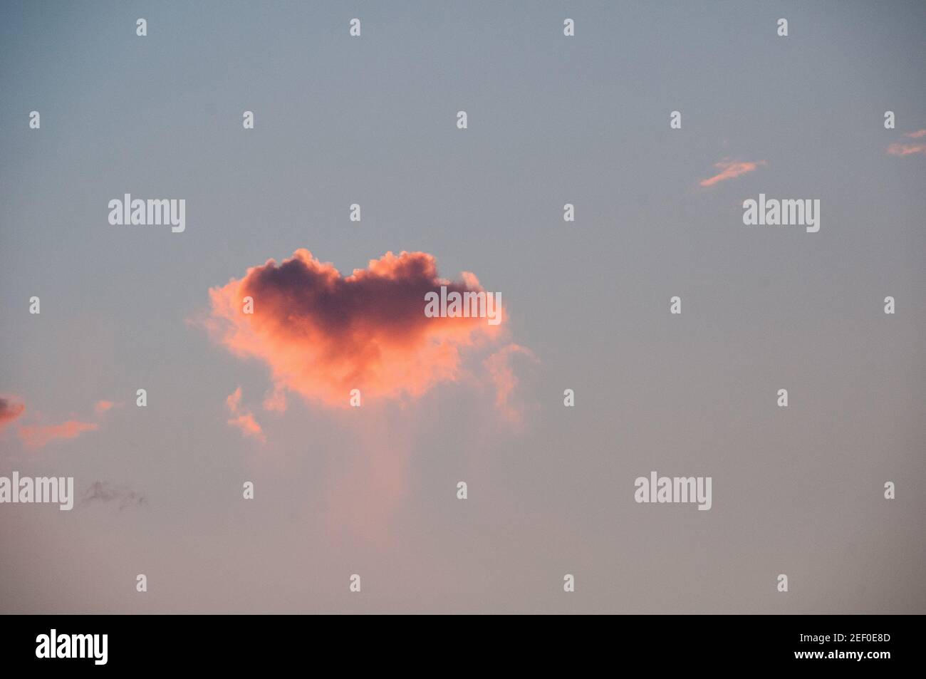 Himmel rosa -Fotos und -Bildmaterial in hoher Auflösung – Alamy