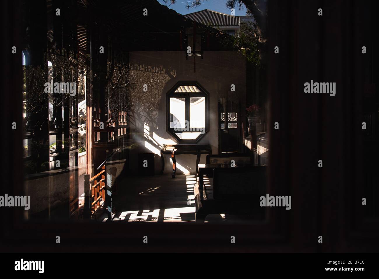 Der Raum im Canglang Pavilion (Cang lang Tíng) erbaut auf 1045 ist ein ...