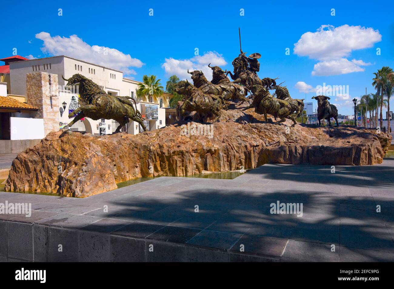 Encierro statue -Fotos und -Bildmaterial in hoher Auflösung – Alamy