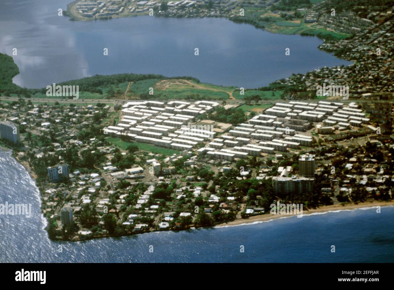 Luftaufnahme der dicht besiedelten stadt -Fotos und -Bildmaterial in hoher Auflösung - Seite 2 ...