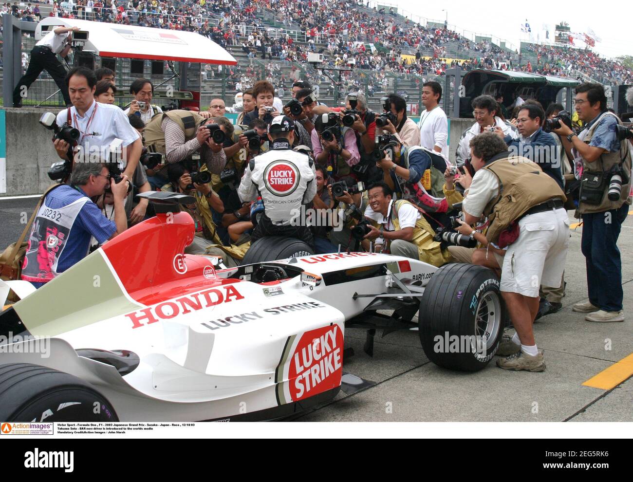 Japanese f1 driver takuma sato -Fotos und -Bildmaterial in hoher ...