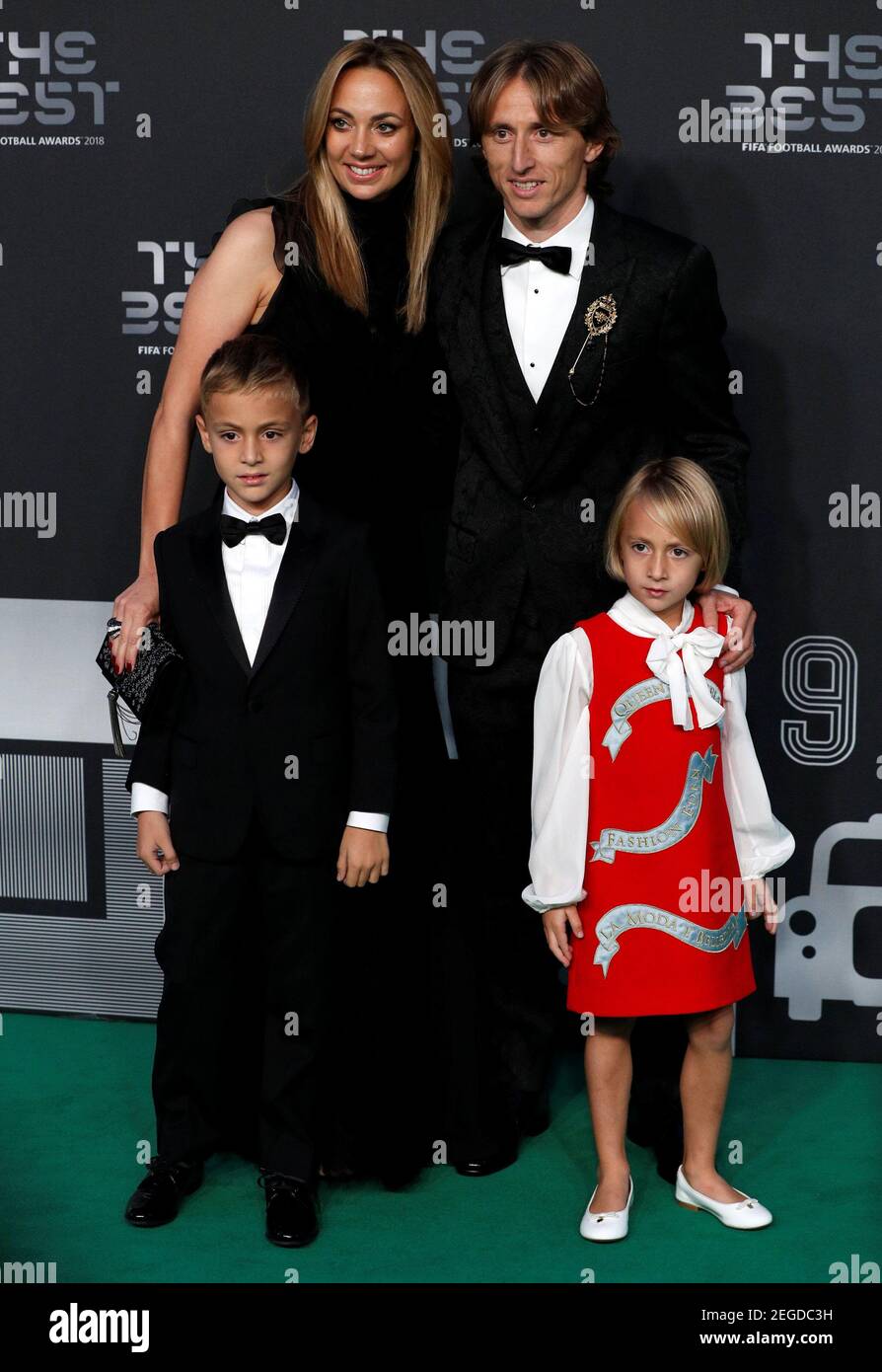 Luka modric family luka modric -Fotos und -Bildmaterial in hoher ...