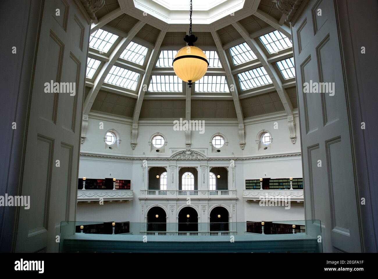 Victoria hall interieur -Fotos und -Bildmaterial in hoher Auflösung – Alamy