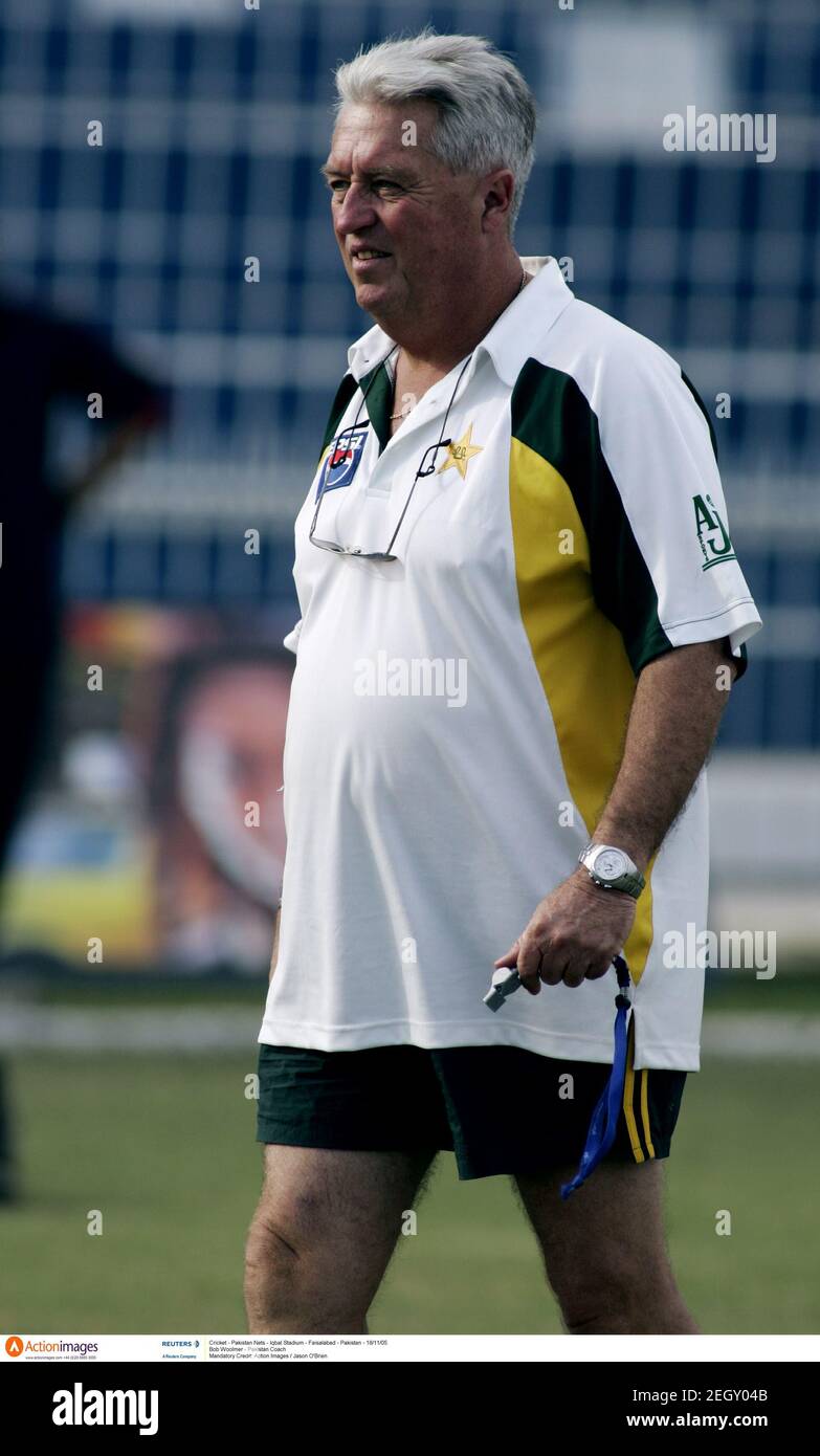 Iqbal stadion faisalabad pakistan -Fotos und -Bildmaterial in hoher ...