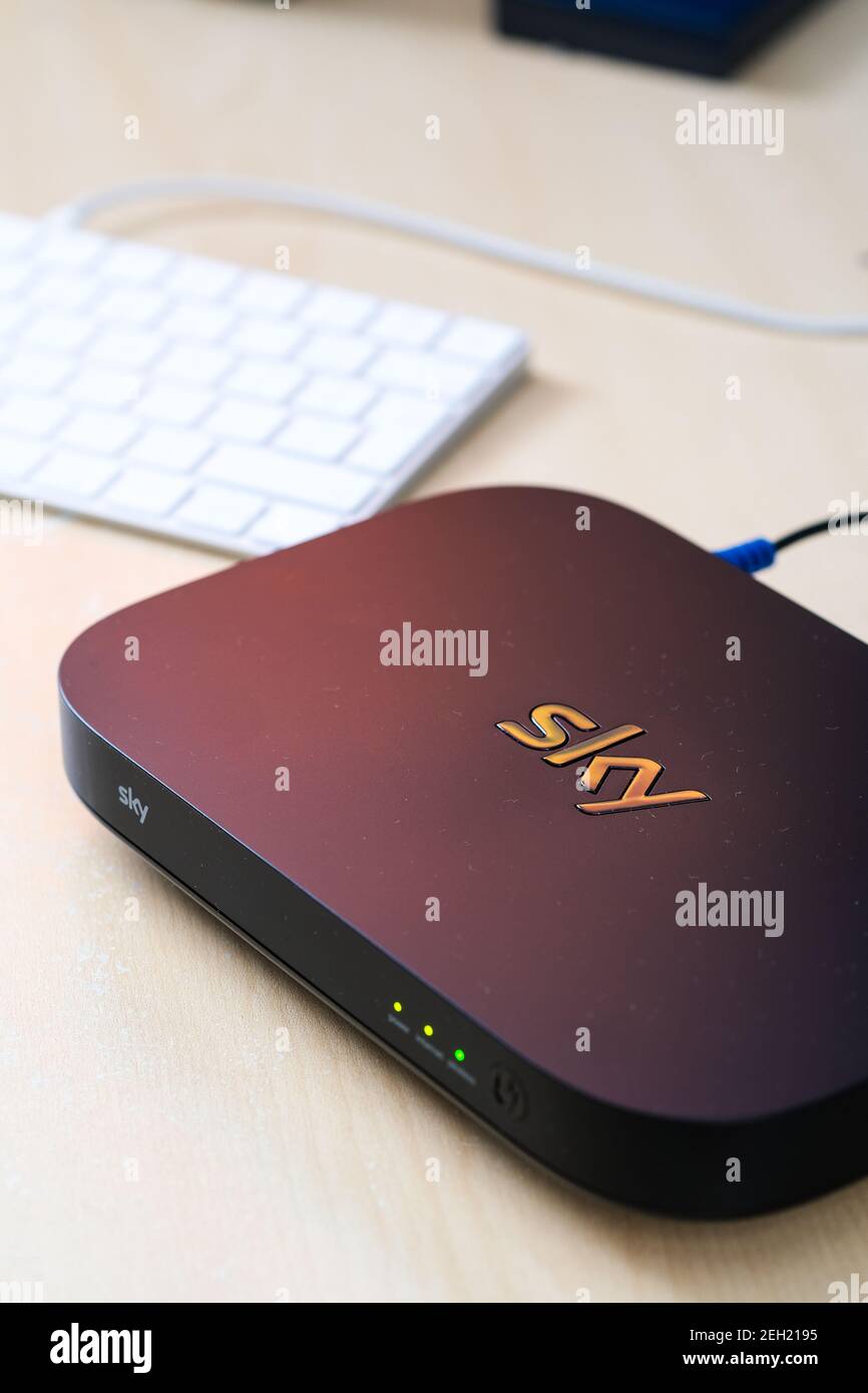 Sky q router -Fotos und -Bildmaterial in hoher Auflösung – Alamy
