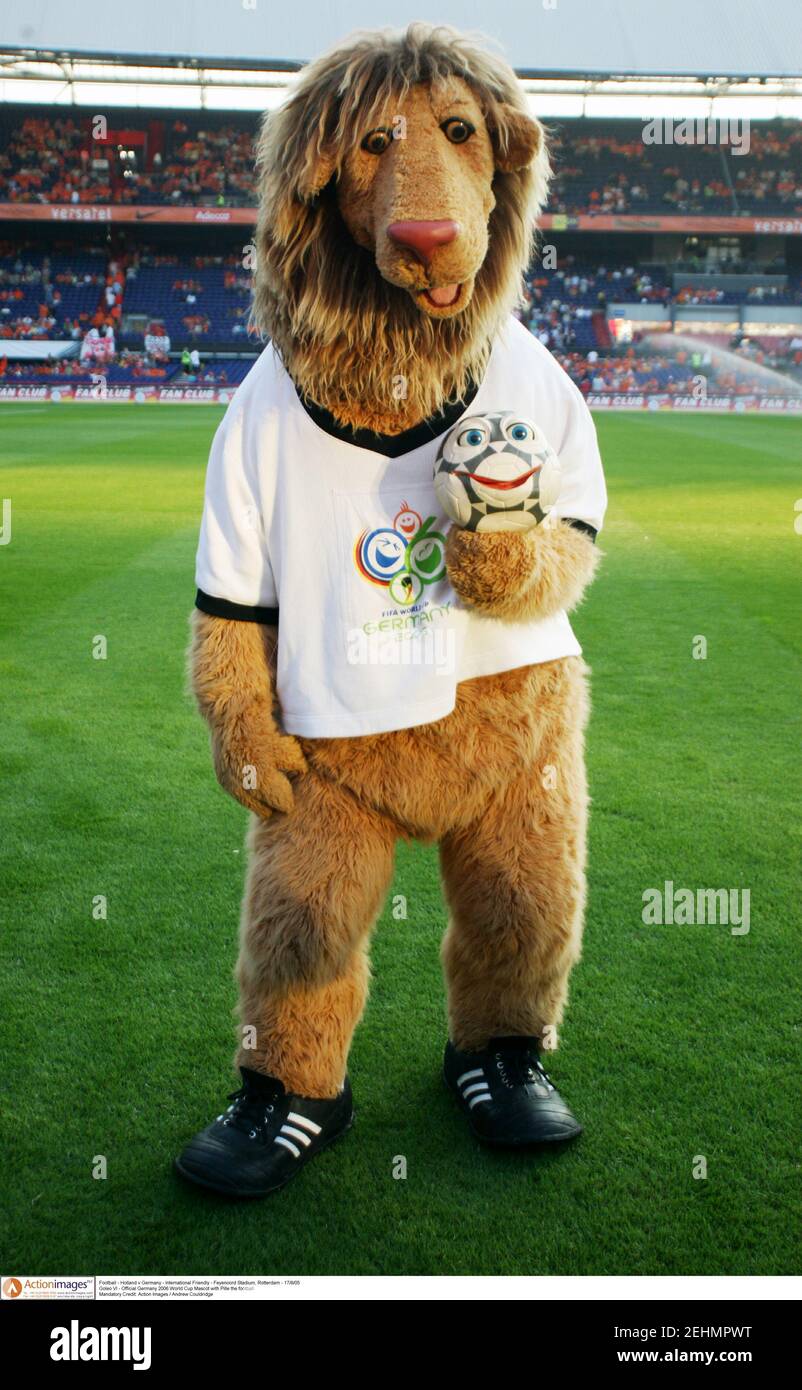 Offizielles Maskottchen Der Wm 2006 Stockfotos und -bilder Kaufen - Alamy