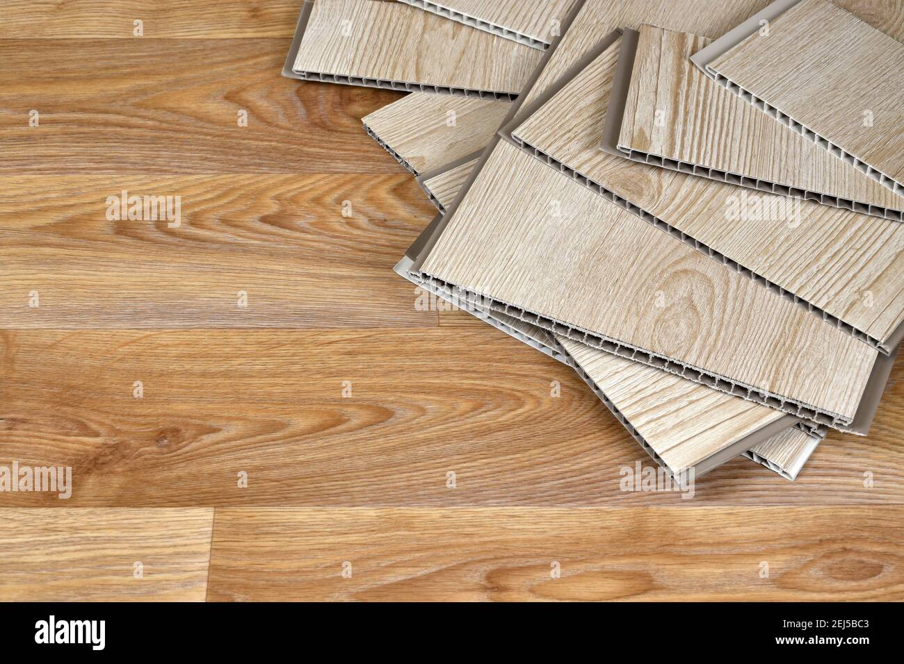 Beendet Die Decke Stockfotos und -bilder Kaufen - Alamy