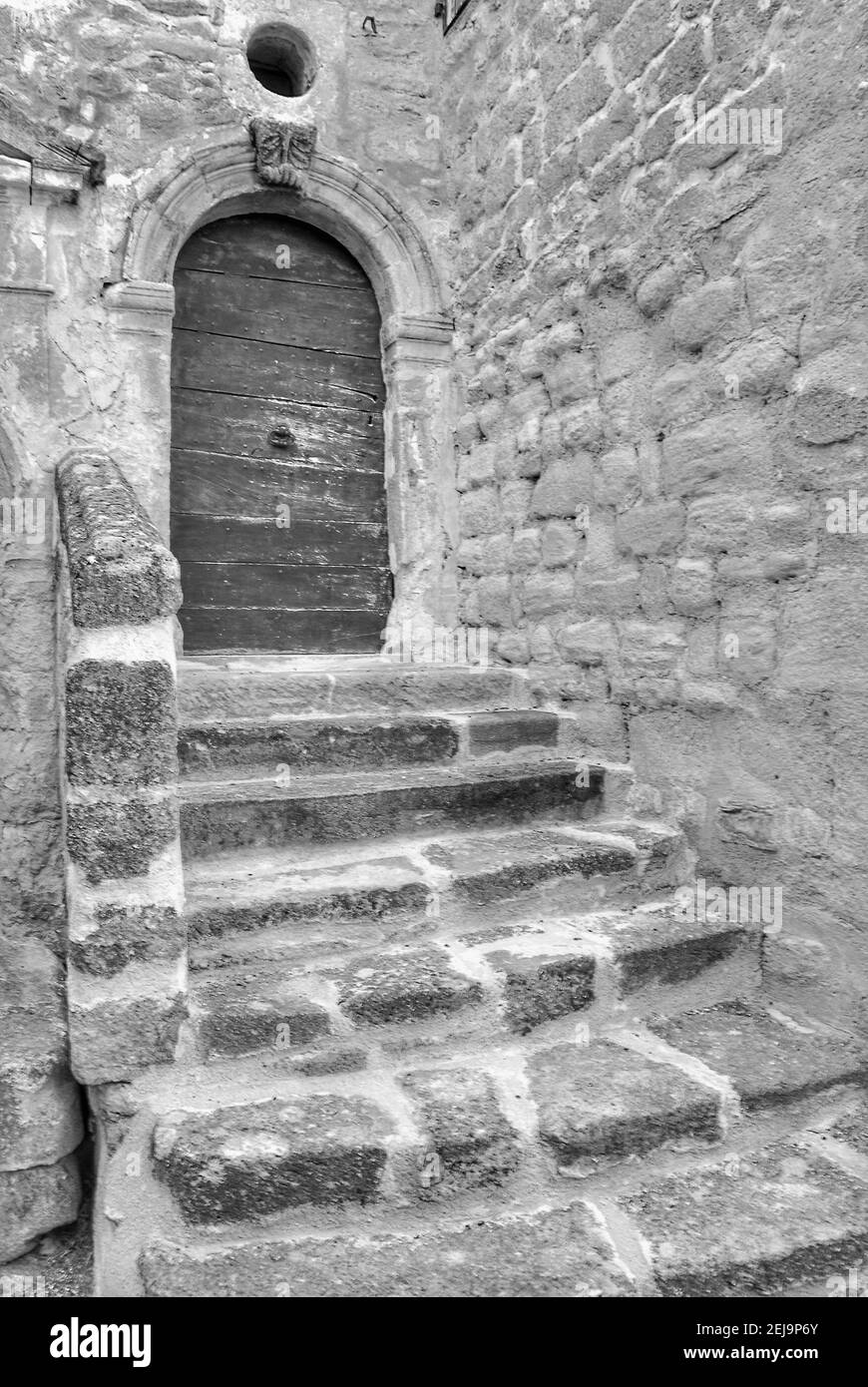 Viens luberon viens provence france -Fotos und -Bildmaterial in hoher ...