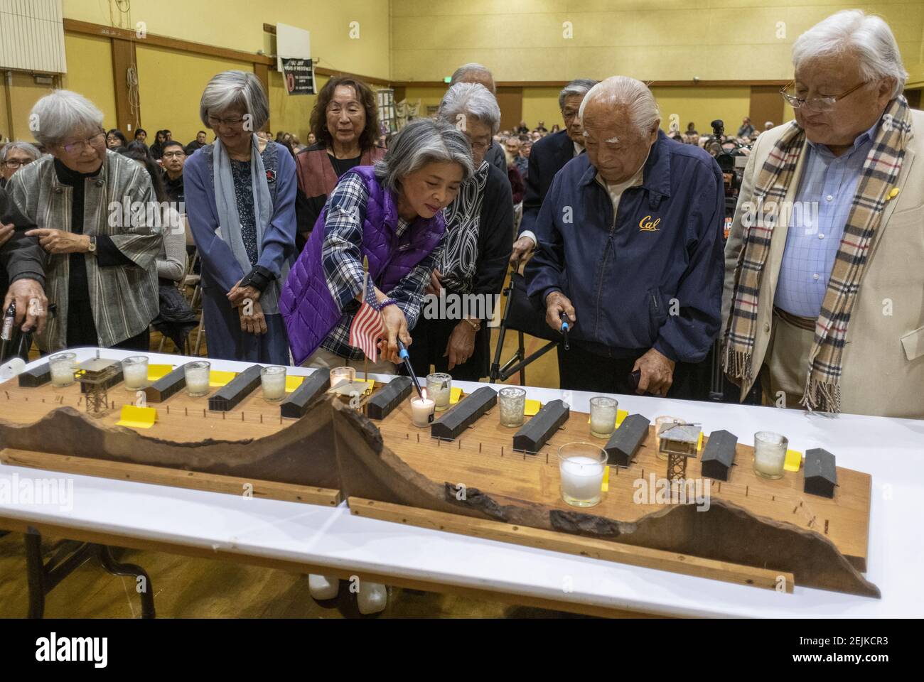 Der ehemalige Verkehrsminister Norman Mineta, der ehemalige ...