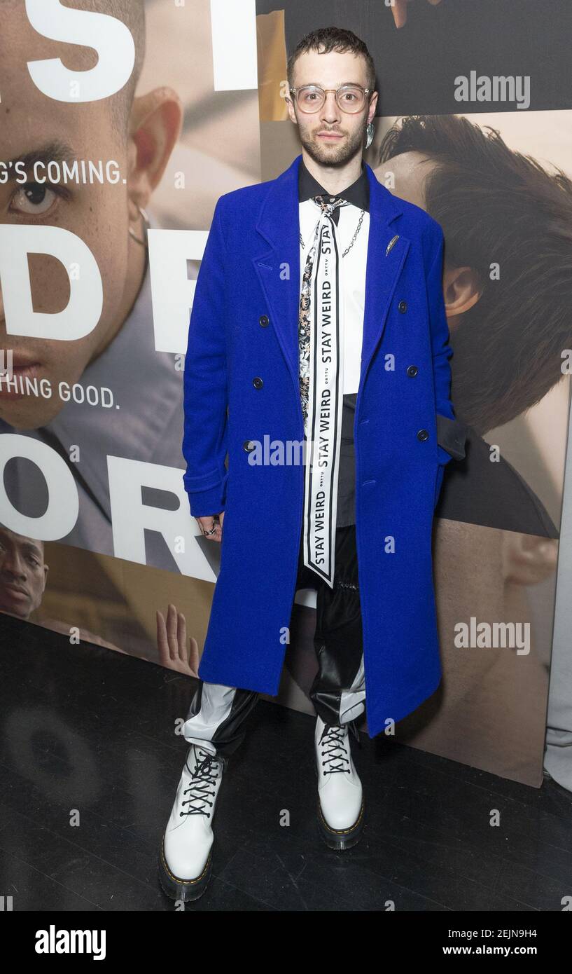 Corey John Snide als Tiger die "West Side Story"-Wiederbelebung des ...