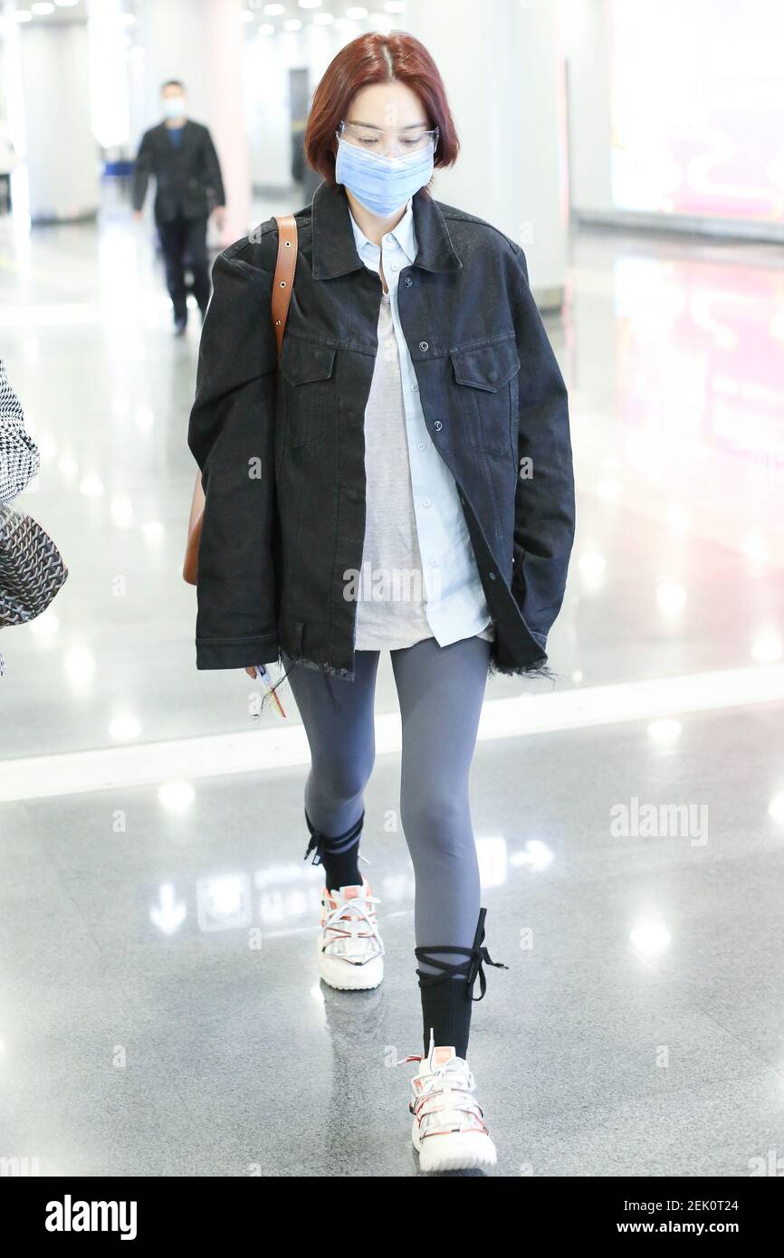 Die chinesische Schauspielerin, Sängerin und Model Zhang Xinyu oder ...