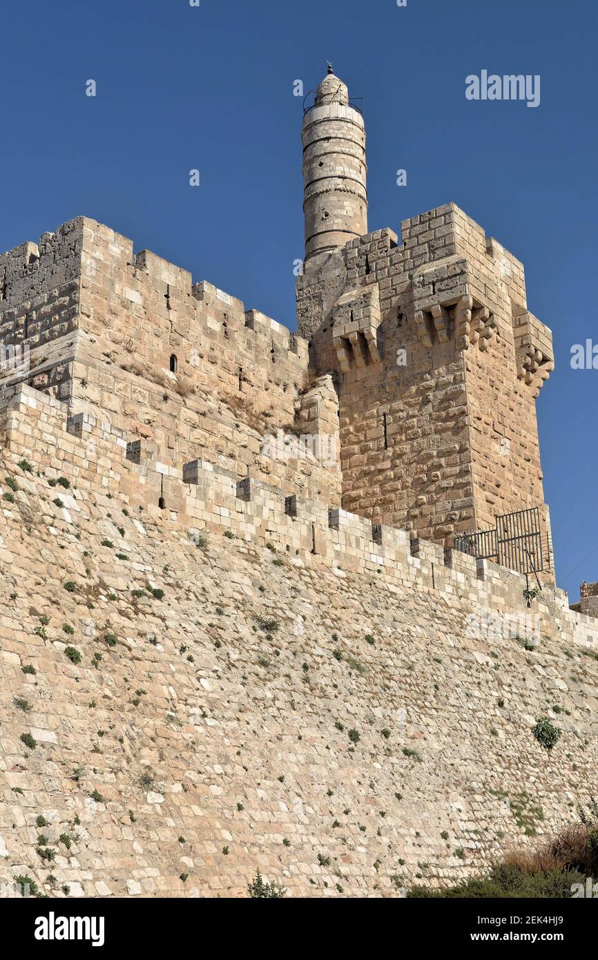 Westliche Mauer der Altstadt von Jerusalem. Eine Festungsmauer aus dem 16th. Jahrhundert, die ...