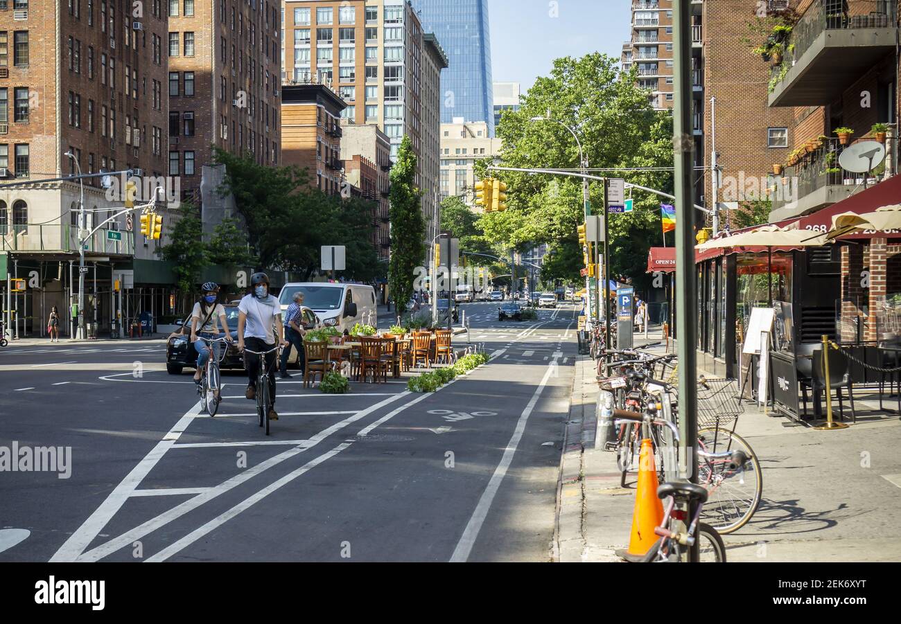 Das Chelsea Square Restaurant in Chelsea in New York beginnt am ...