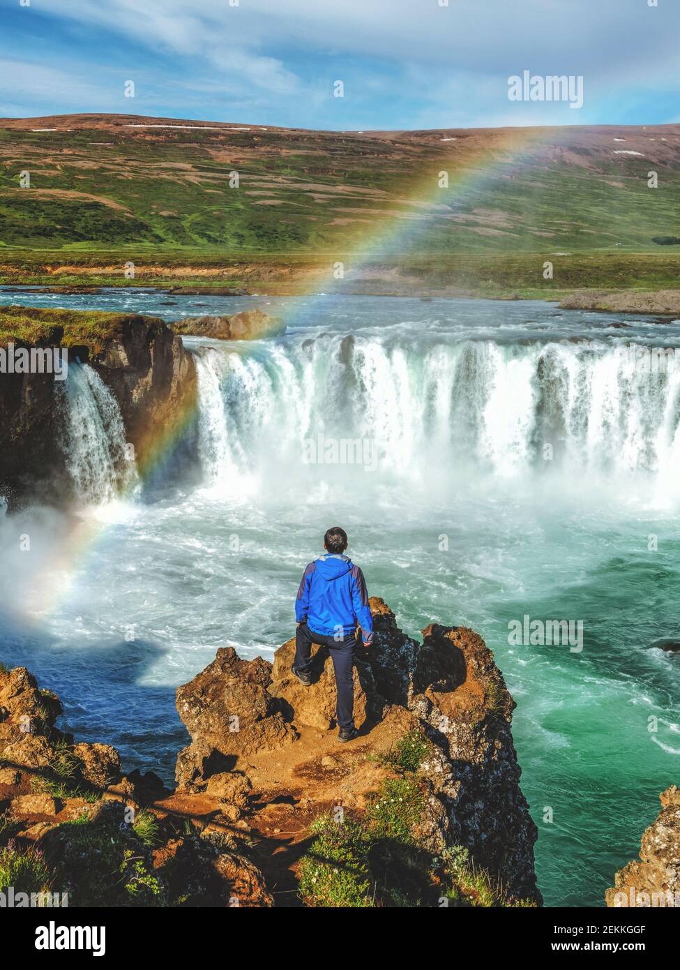 Der Wasserfall Godafoss (Isländisch: Wasserfall der Götter) ist ein ...