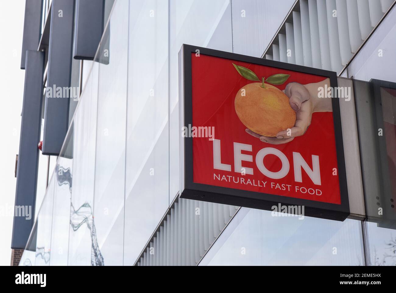 Leon Food Logo
