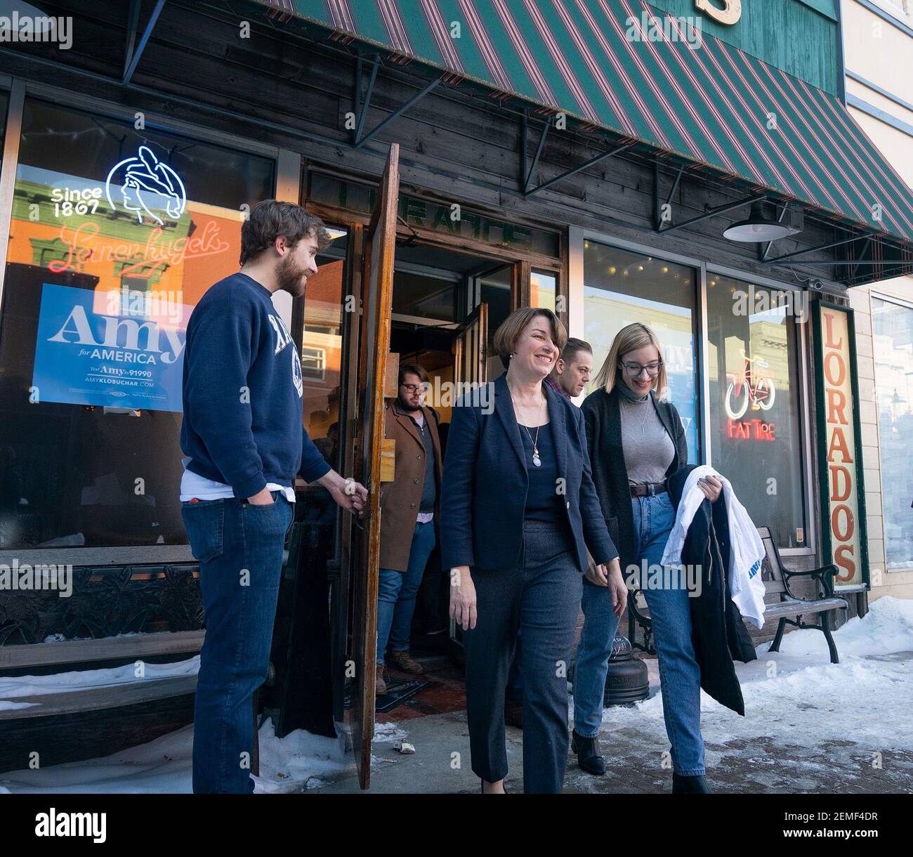 Amy Klobuchar macht ihren ersten Wahlkampf in Iowa als ...