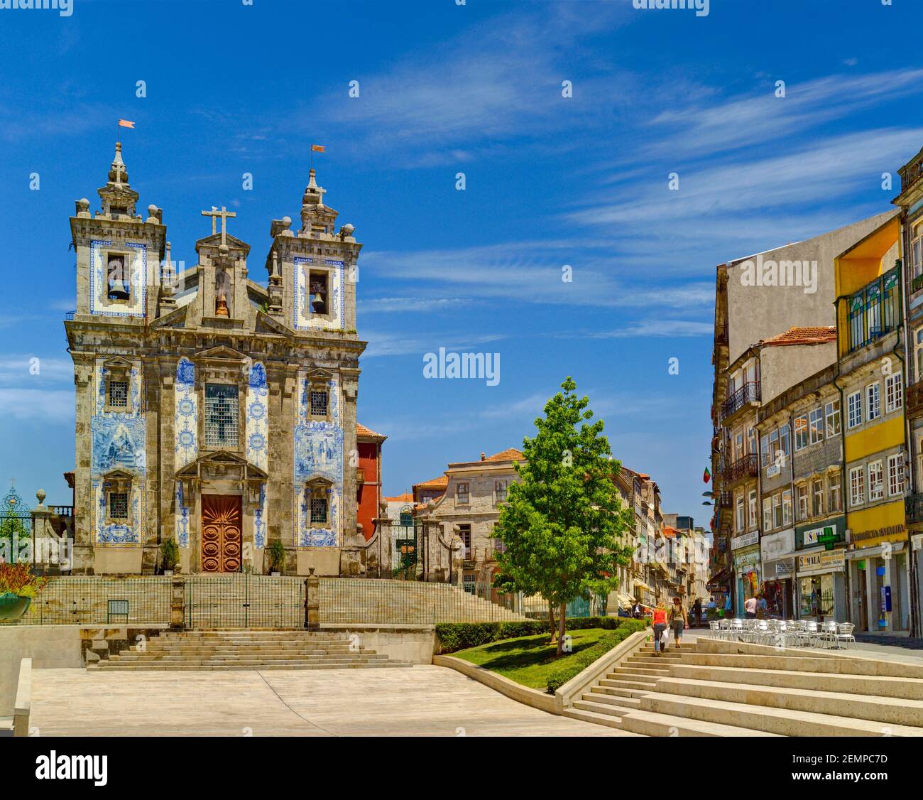 Kirche von st ildefonso -Fotos und -Bildmaterial in hoher Auflösung – Alamy