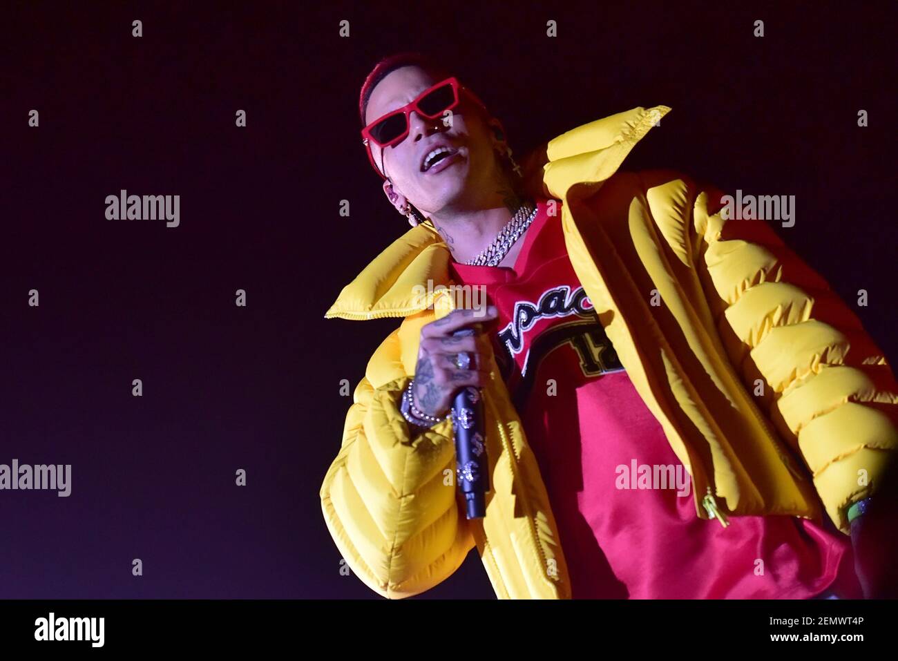 (4/19/2019) der italienische Rapper Gionata Boschetti besser bekannt durch die Pseudonym Sfera ...