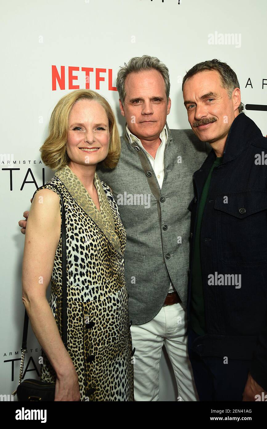 Die Schauspieler Barbara Garrick, Michael Park & Murray Bartlett, alle ...