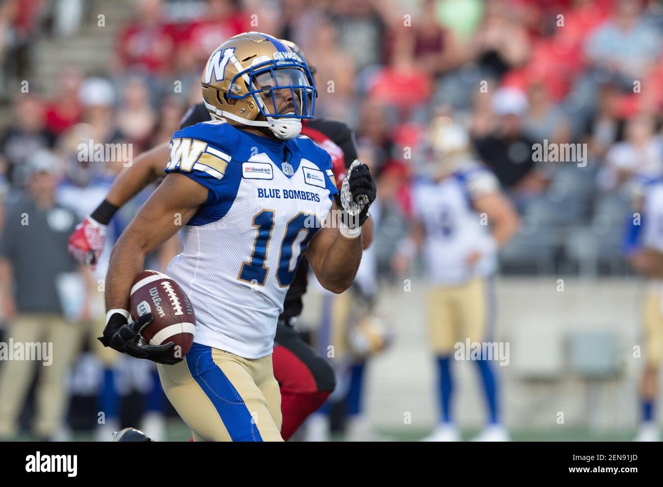 05. Juli 2019: Winnipeg Blue Bombers Wide Receiver Nic Demski (10) läuft für einen Touchdown ...