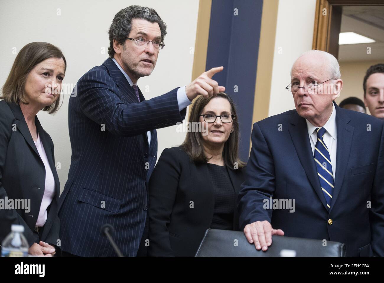 USA - 10. JUNI: Der ehemalige Anwalt des Weißen Hauses, John Dean ...