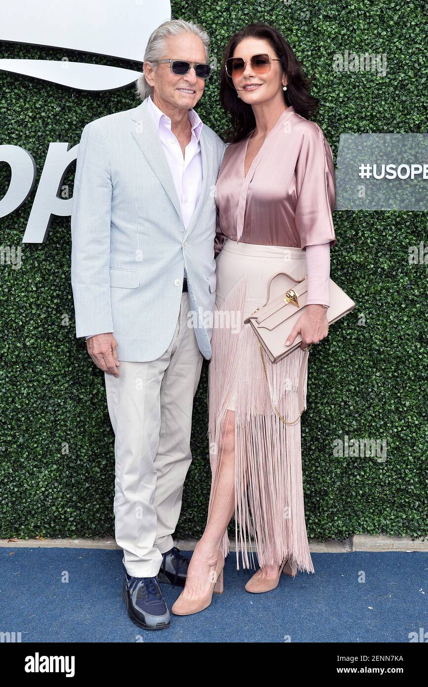 (L-R) Michael Douglas und Catherine Zeta-Jones nehmen am 14. Tag der US ...