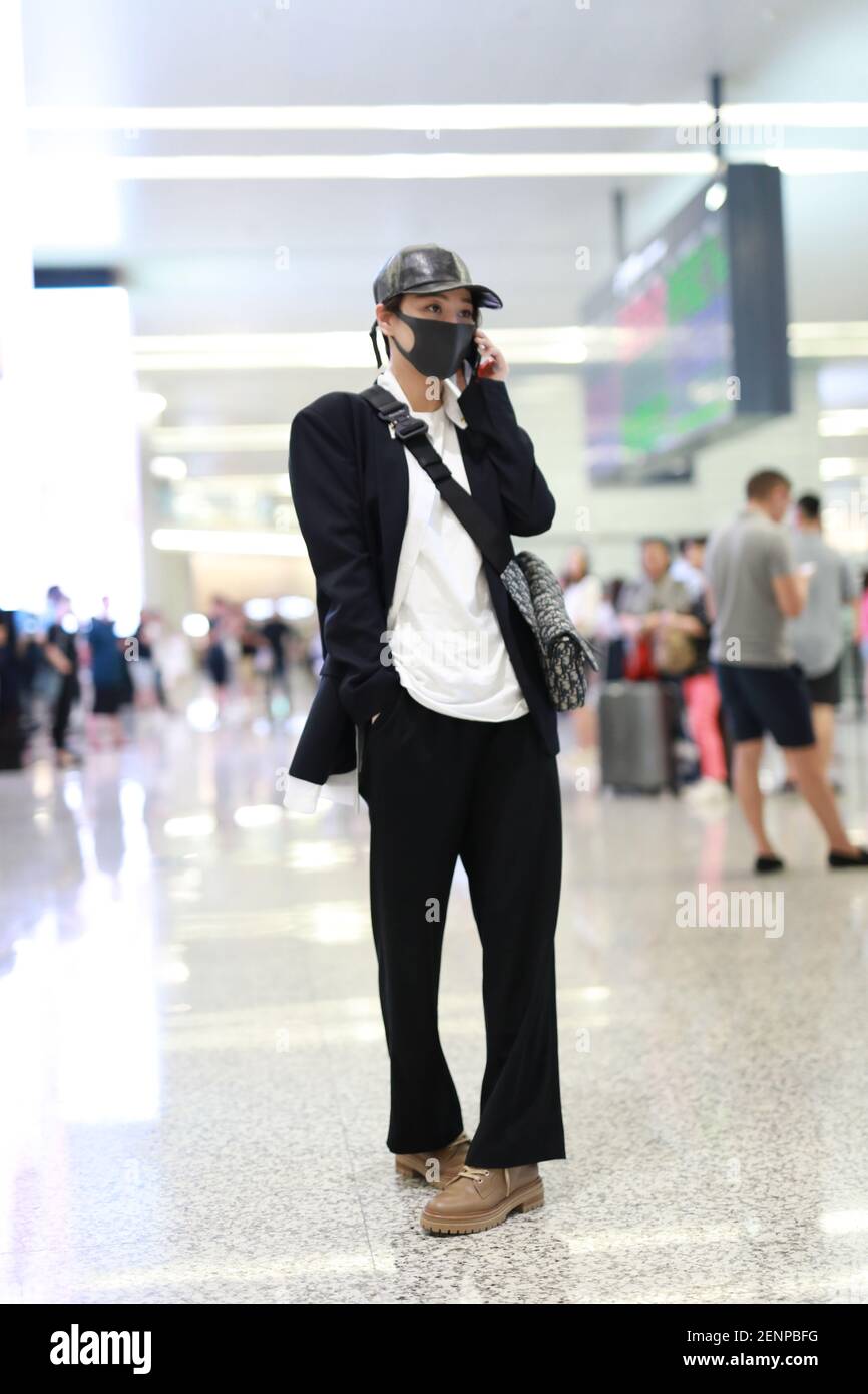 Die chinesische Schauspielerin, Sängerin und Model Zhang Xinyu oder ...