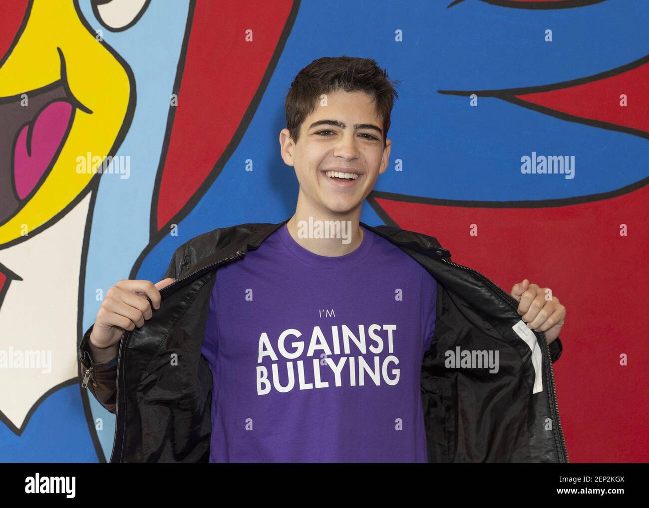 Joshua Rush nimmt am Spirit Day Teil, um die GLAAD LGBTQ Community und ...