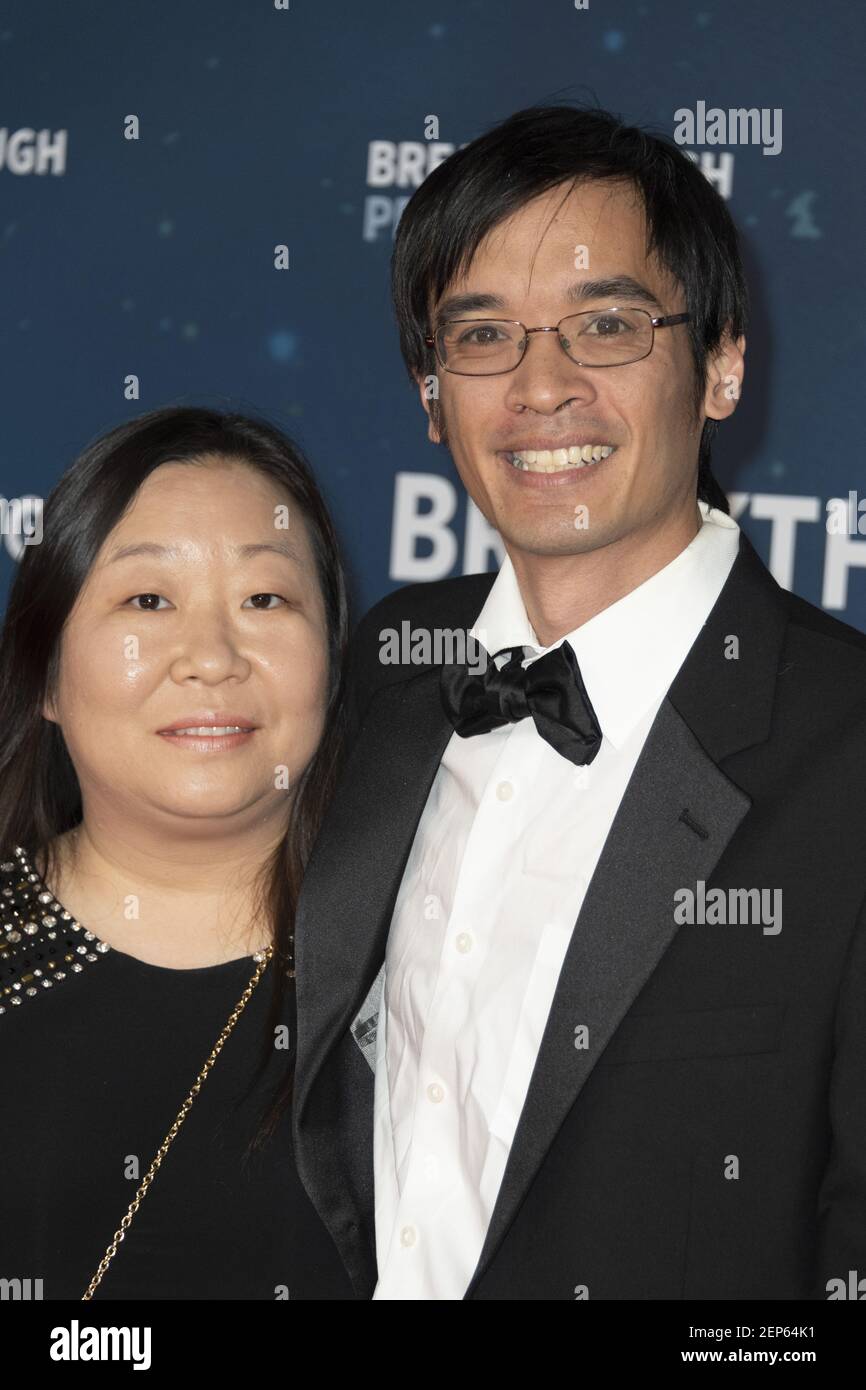 Laura Tao (L) und Terence Tao (R) nehmen am Sonntag, den 3. November ...