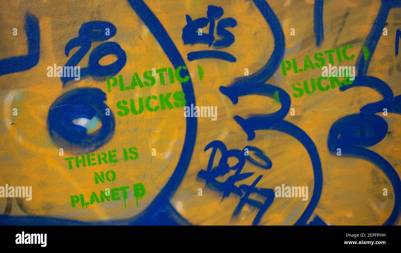 Rette unser planet graffiti -Fotos und -Bildmaterial in hoher Auflösung ...