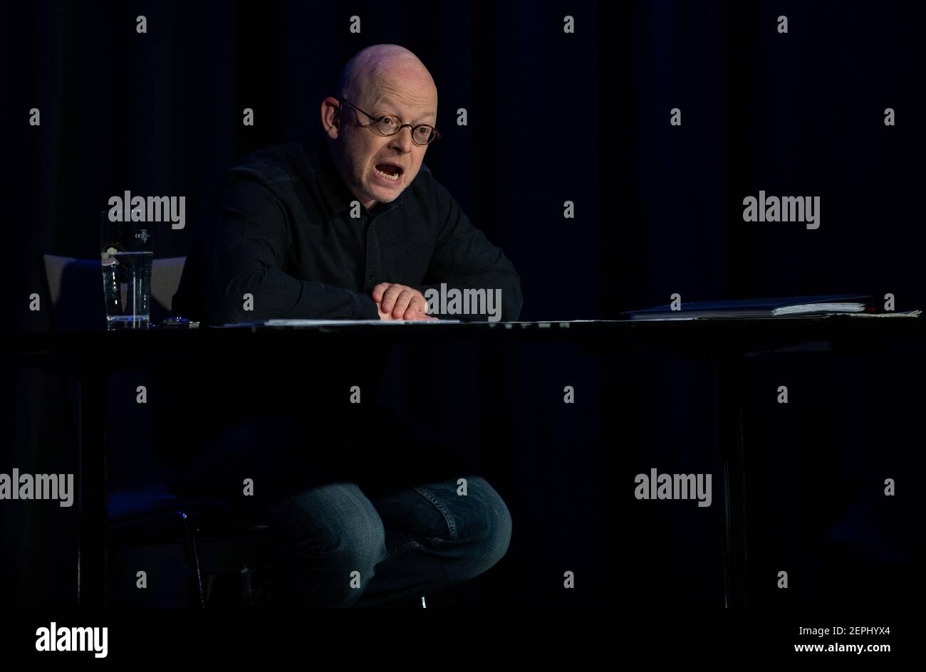 Der Schriftsteller Timur Vermes hat bei dem Bamberger literaturfestival ...