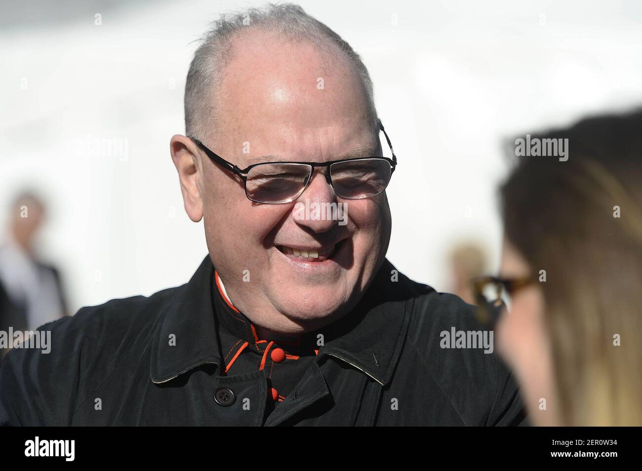 Kardinal Timothy Dolan, Erzbischof von New York, spricht vor Beginn der ...