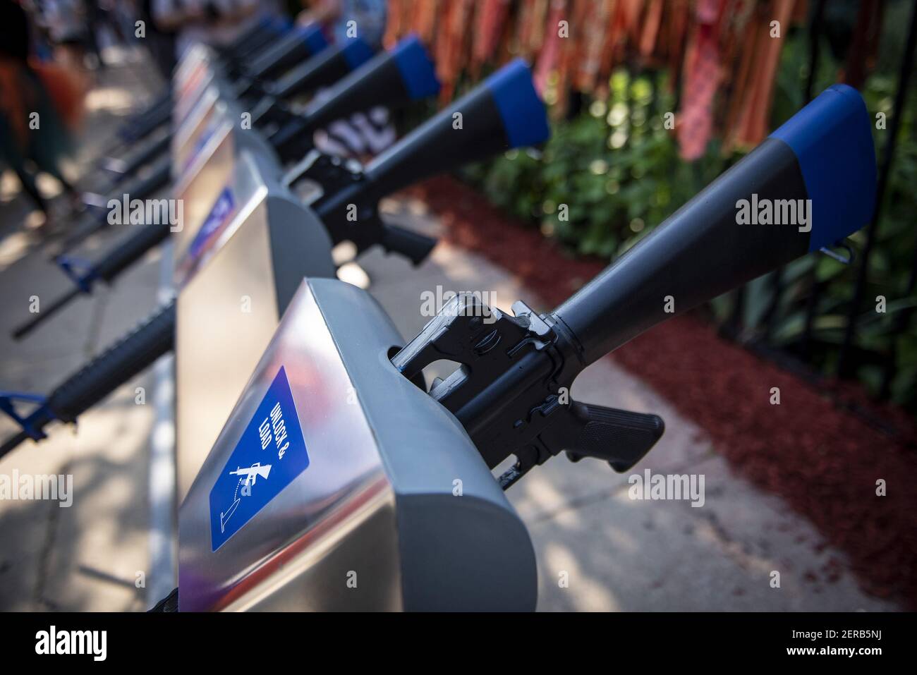 Am Freitag, den 15. Juni 2018, wird vor der Kirche Saint Sabina im ...