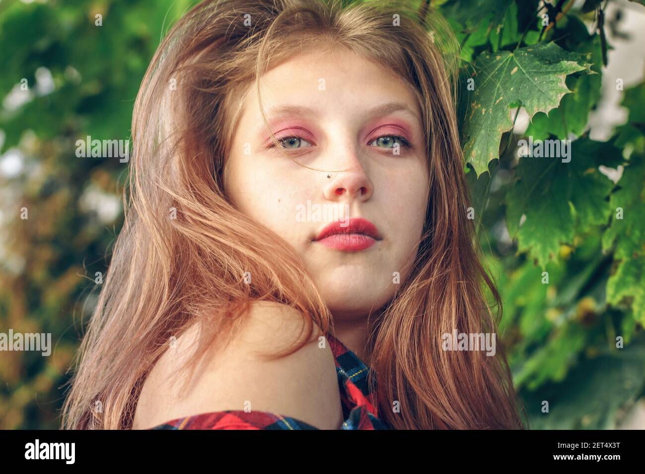 Blonde, female, 16 years old -Fotos und -Bildmaterial in hoher ...