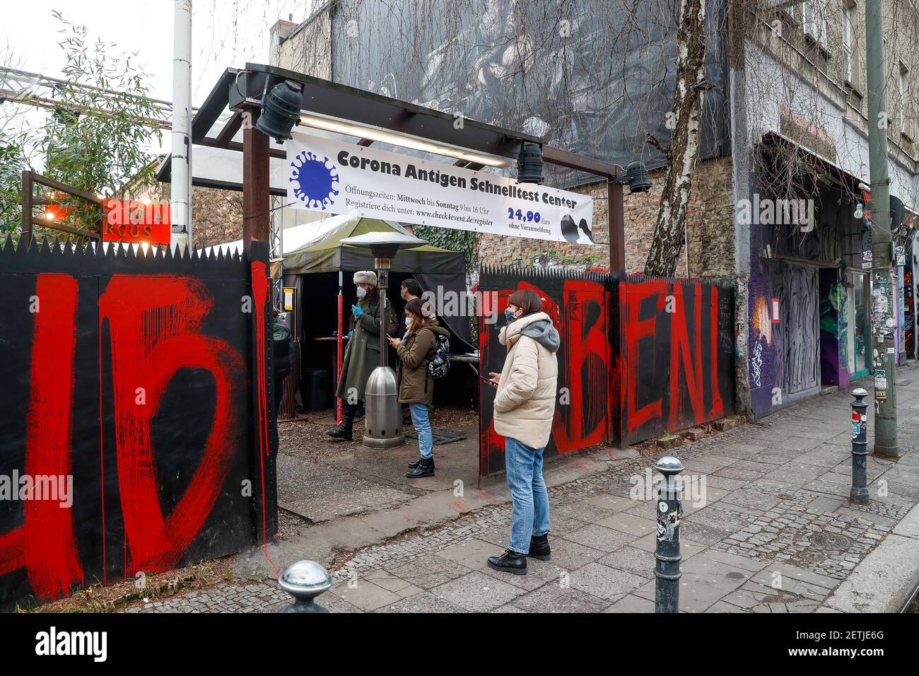 Kitkat berlin -Fotos und -Bildmaterial in hoher Auflösung – Alamy