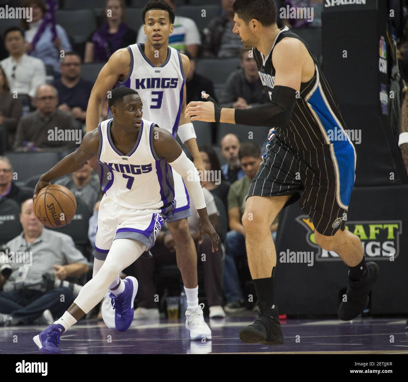 Garde der Sacramento Kings Darren Collison (7) fährt vor Gericht gegen ...