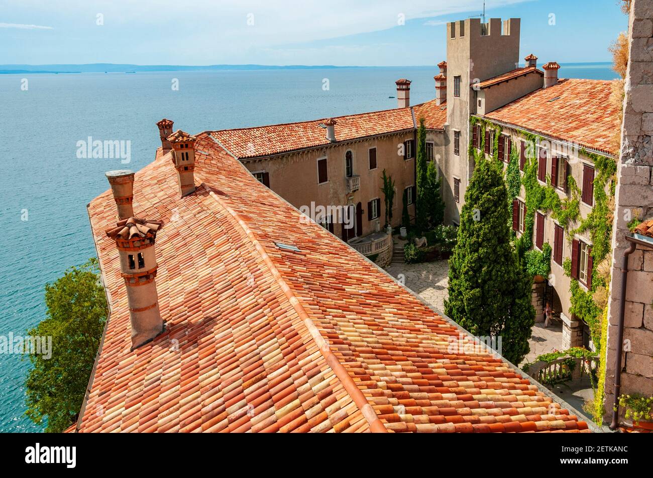 Schloss von duino -Fotos und -Bildmaterial in hoher Auflösung – Alamy