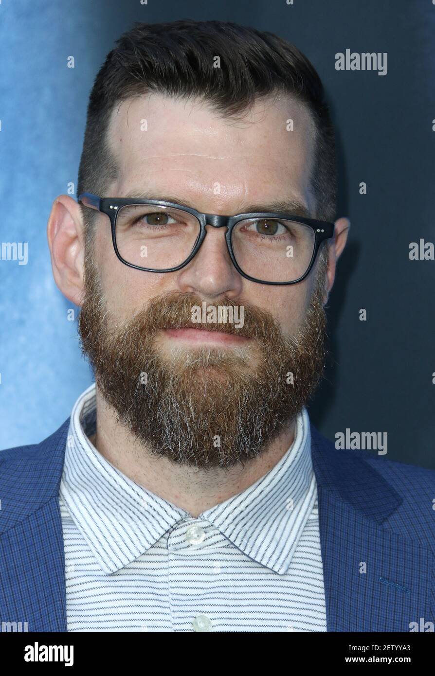 Schauspieler Tim Simons bei der Los Angeles Premiere für die siebte ...