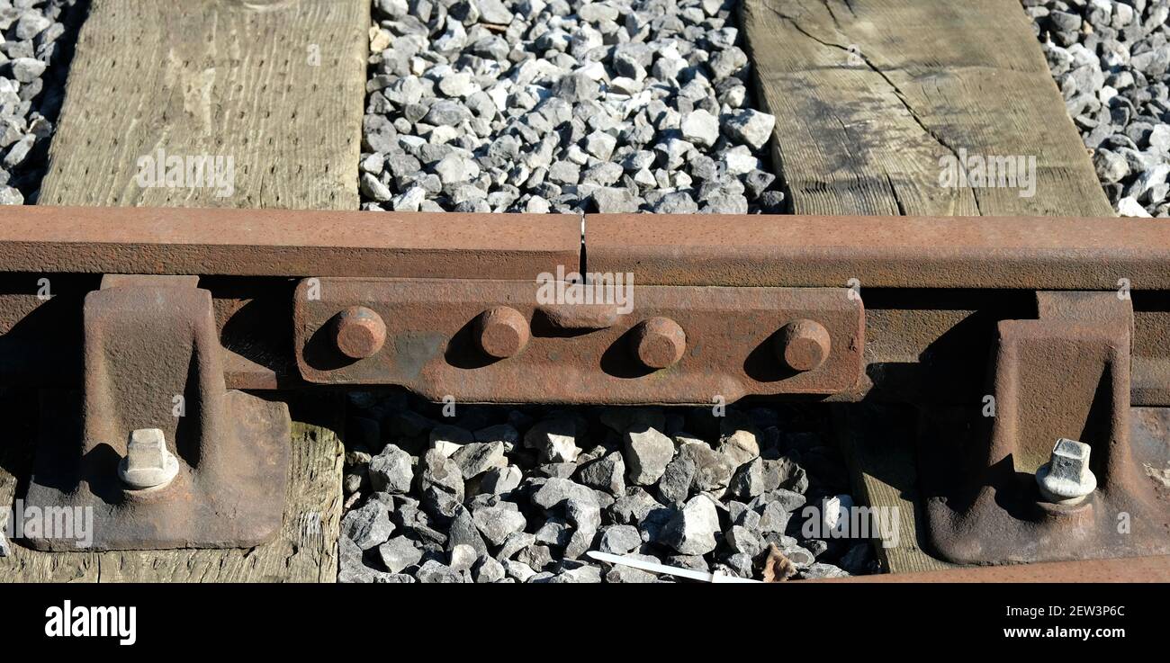 Rail expansion joint -Fotos und -Bildmaterial in hoher Auflösung – Alamy