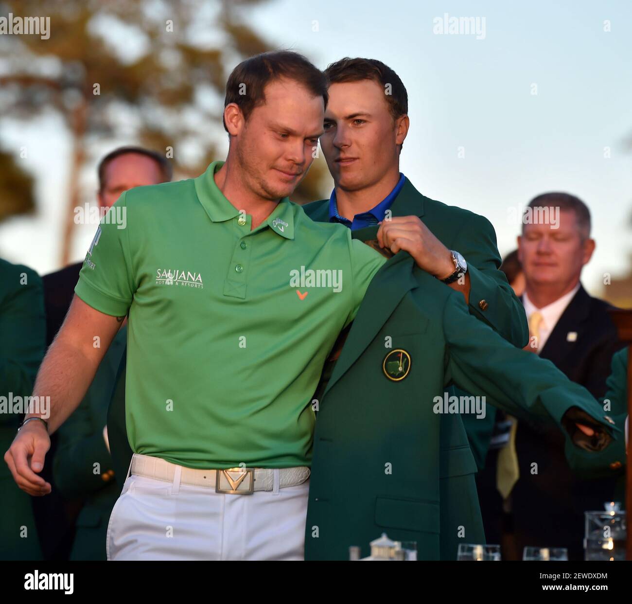 Meister-Champion Danny Willett bekommt die Green Jacket von Jordan ...
