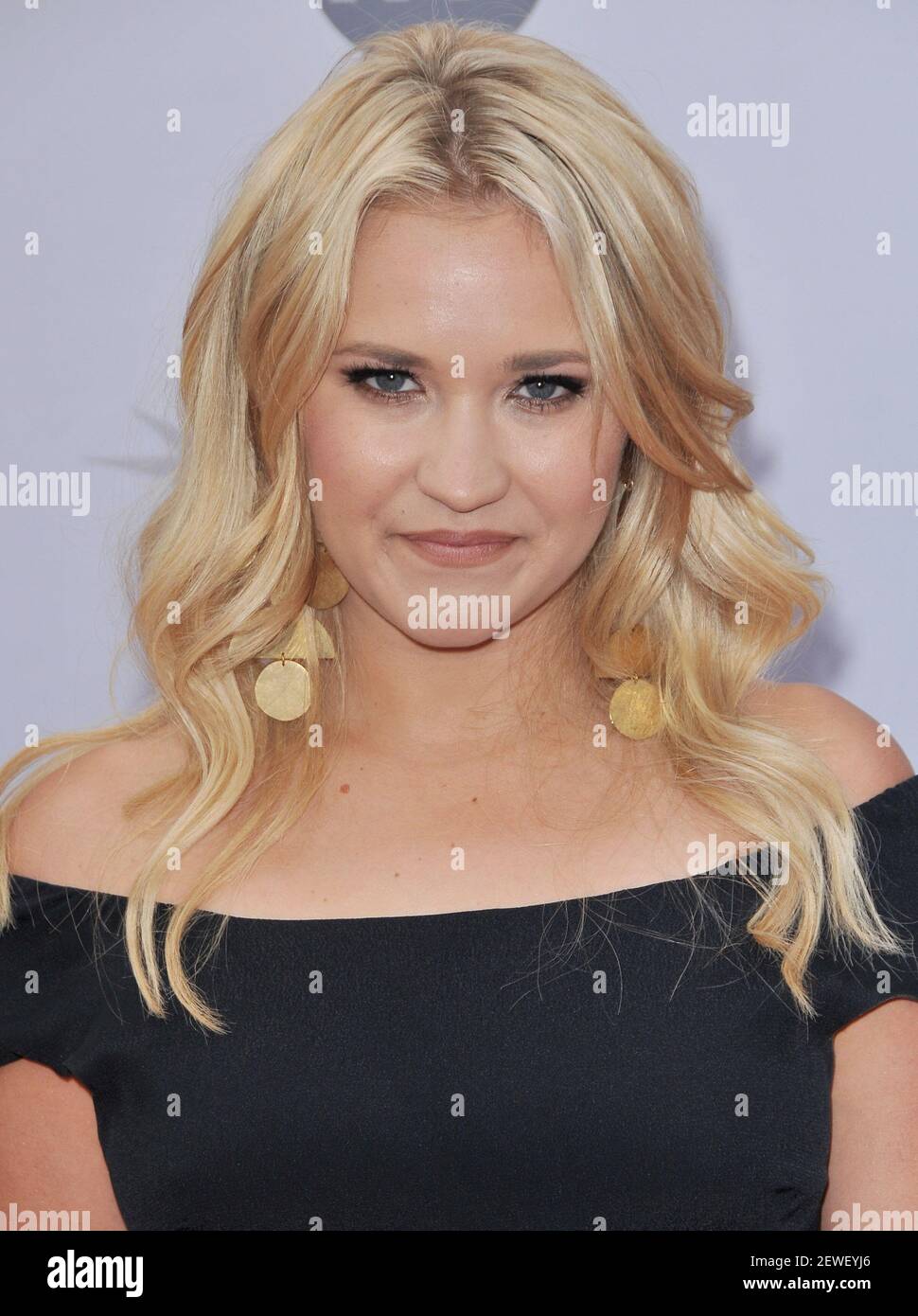 Emily Osment kommt bei der 44th American Film Institute Life ...