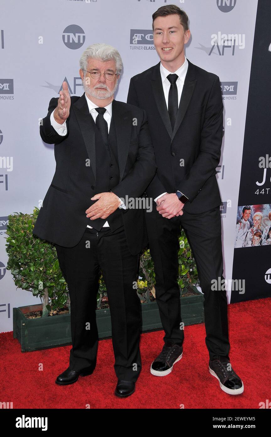 (L-R) George Lucas und Jett Lucas kommen bei der 44th American Film ...