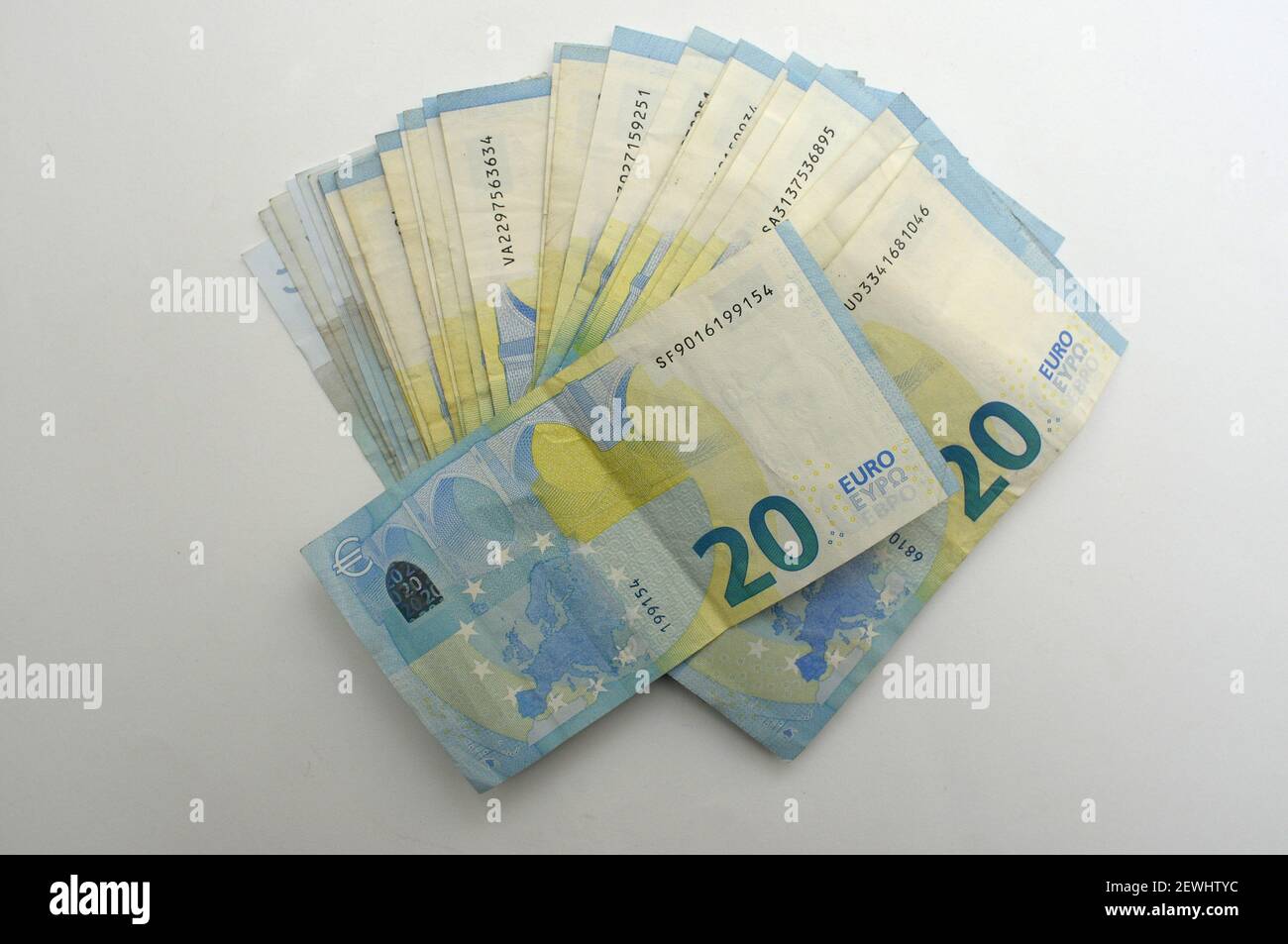 Geld euros -Fotos und -Bildmaterial in hoher Auflösung – Alamy