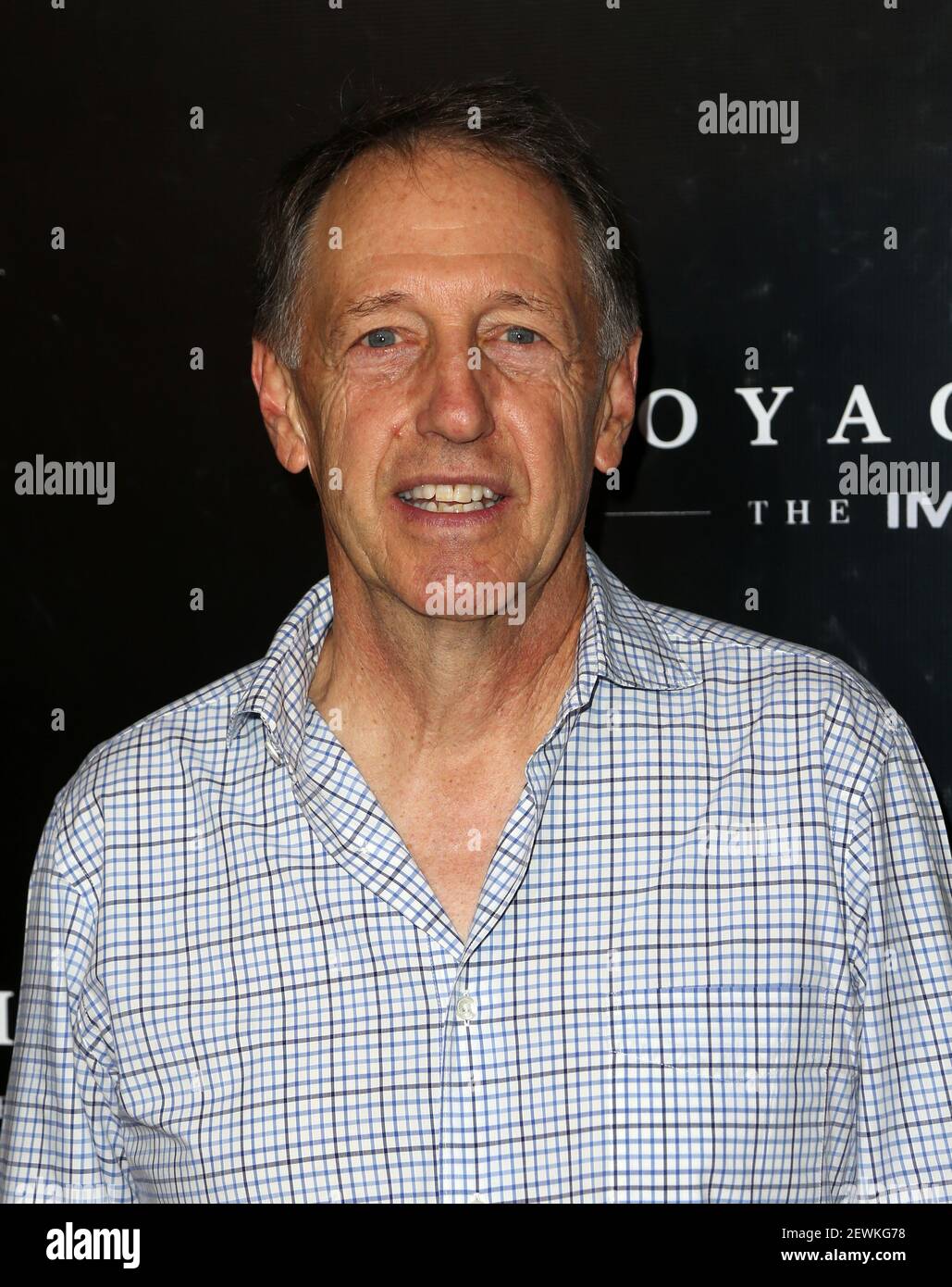Dennis Dugan bei der Premiere von IMAX's 'Voyage of Time: The IMAX ...