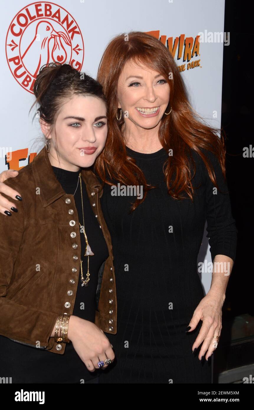 Frances Bean Cobain, Cassandra Peterson beim 'Elvira: Mistress of the ...