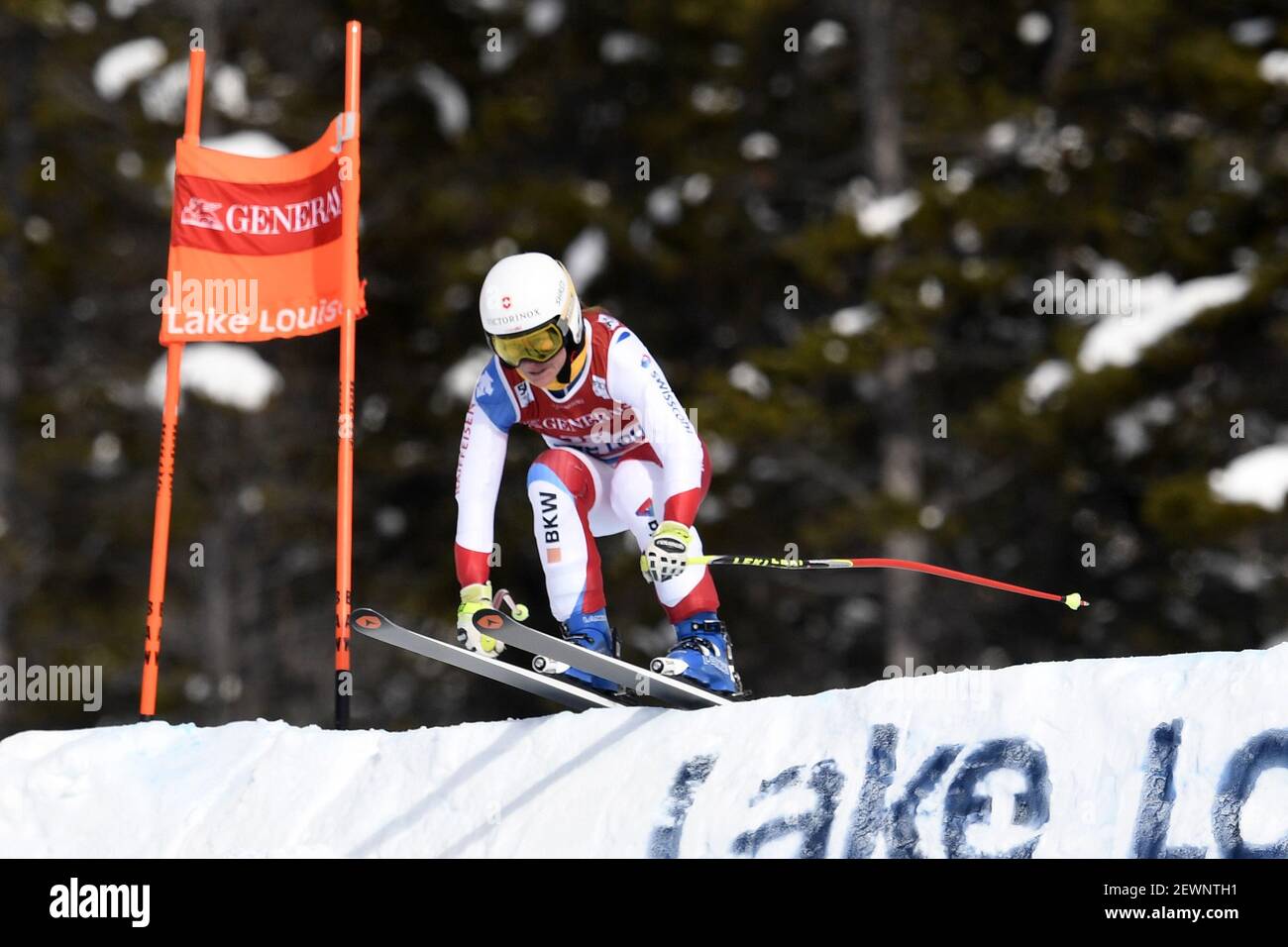 1. Dezember 2016; Lake Louise, Alberta, CAN; Fabienne Suter aus der ...