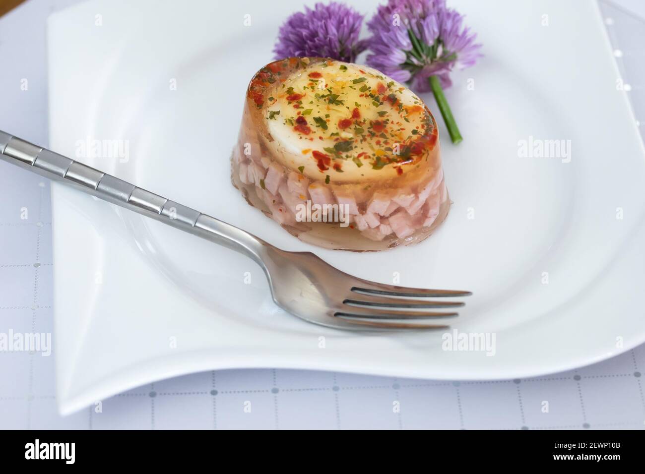 Aspik mit schinken -Fotos und -Bildmaterial in hoher Auflösung – Alamy