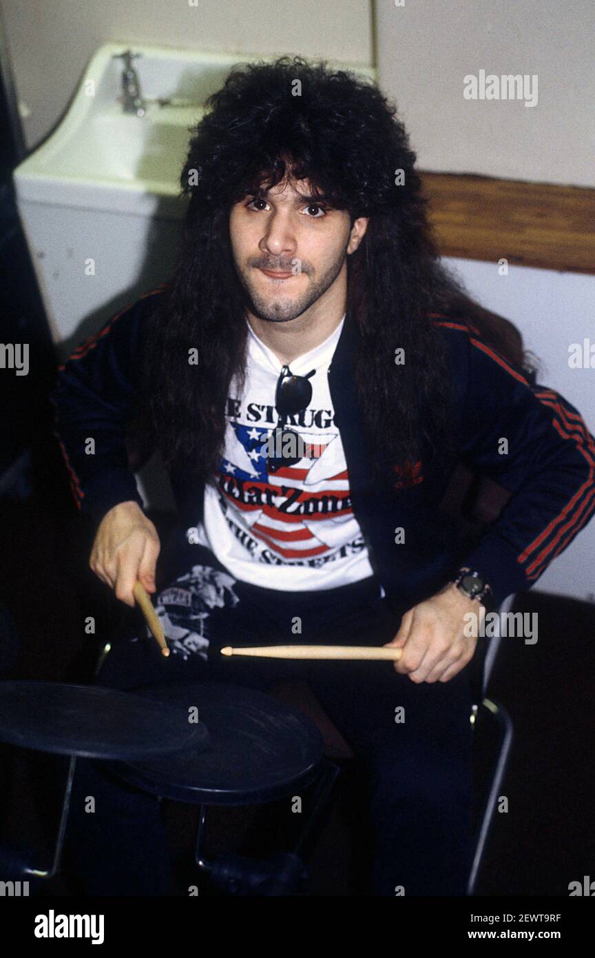 Charlie benante -Fotos und -Bildmaterial in hoher Auflösung – Alamy