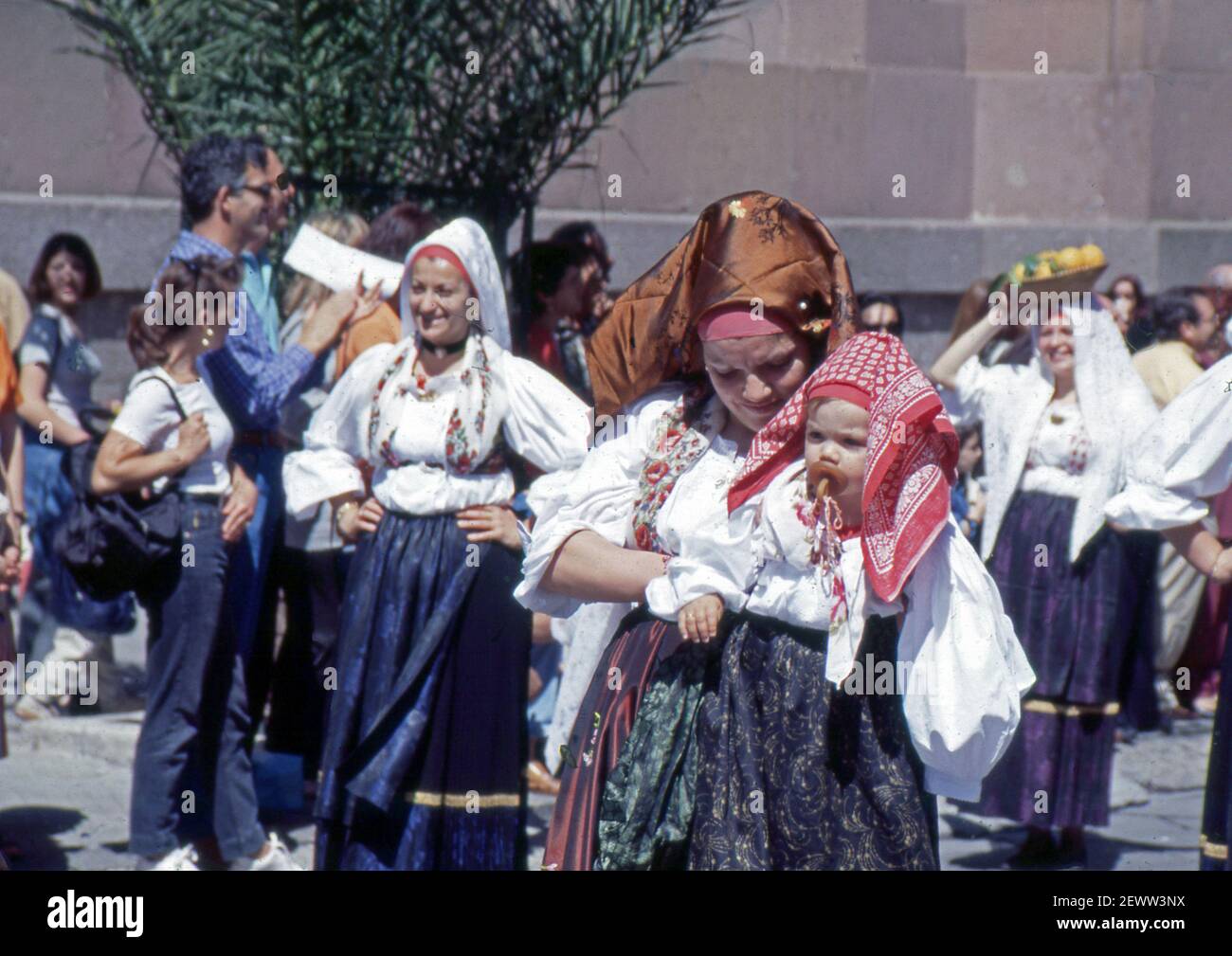 Costumi tipici sardi Stockfotos und -bilder Kaufen - Alamy