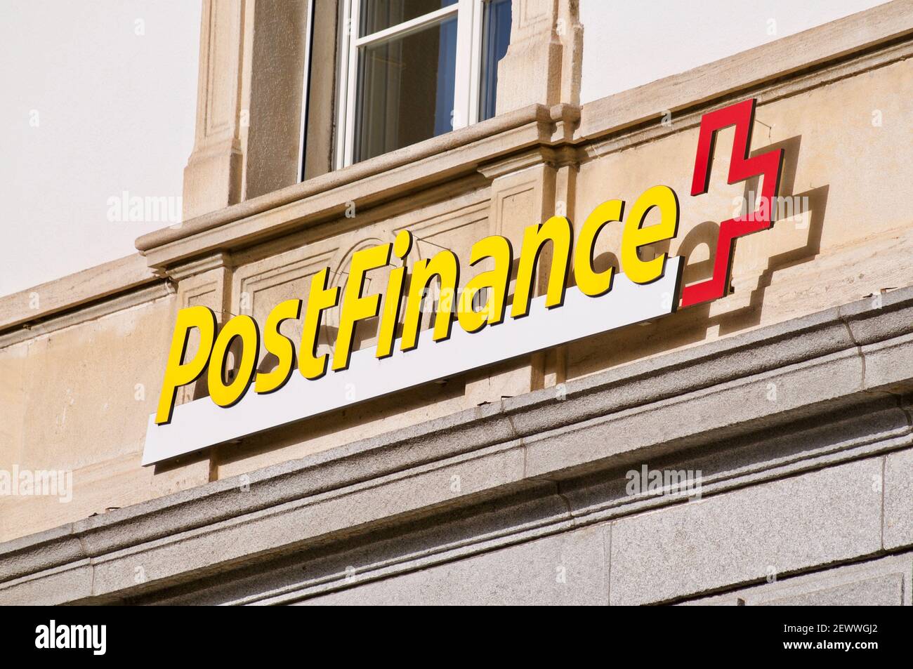 Postfinance gebäude -Fotos und -Bildmaterial in hoher Auflösung – Alamy